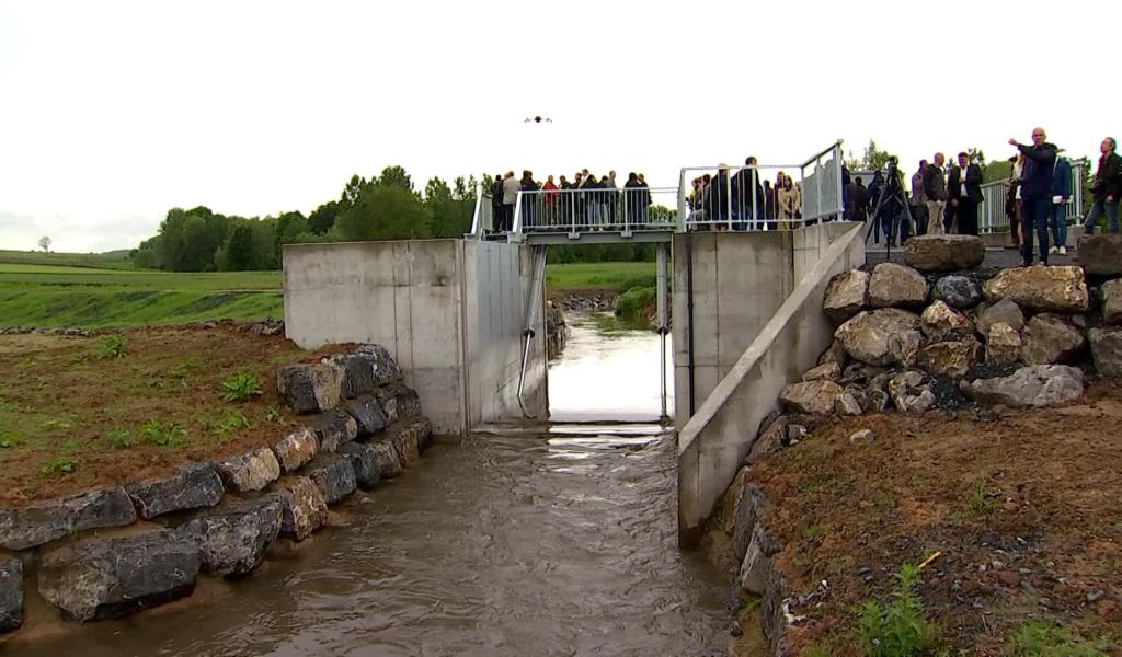 Obourg : La construction d'une nouvelle écluse a commencé ! | Tele MB