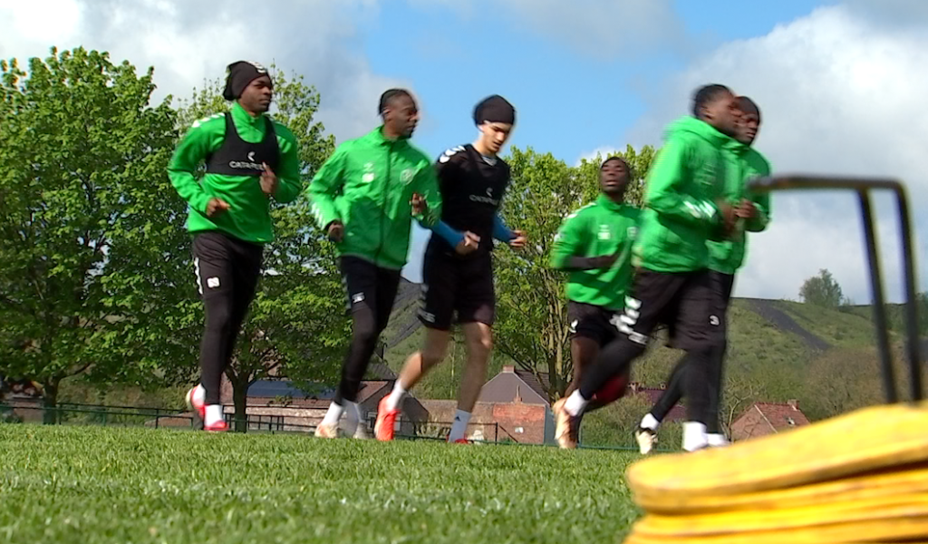 FOOT (D1B) - Le RFB a tenté mais est battu contre Lommel (1-2) | Tele MB